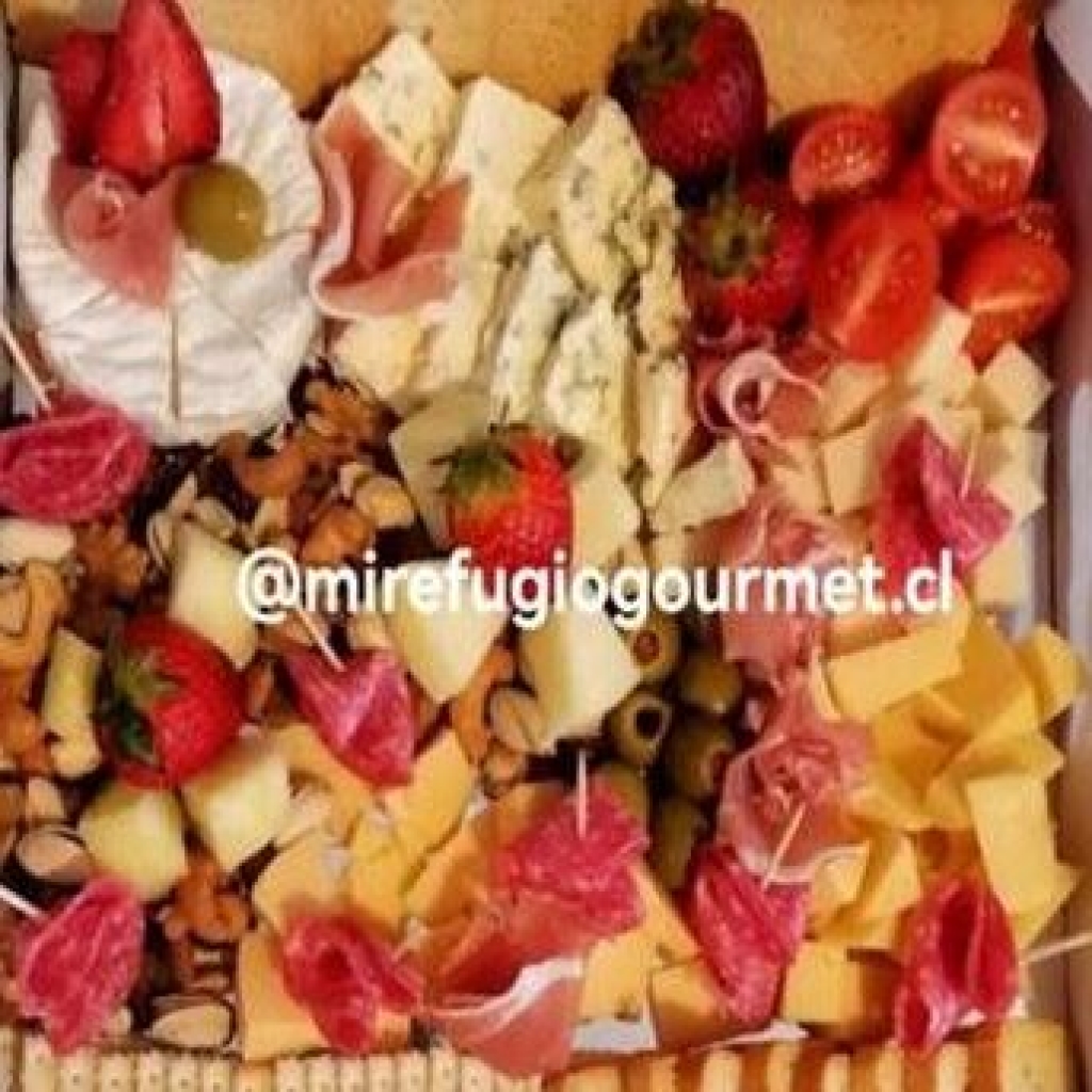 Tabla de Picoteo clásica 4-6 p - Mi Refugio Gourmet